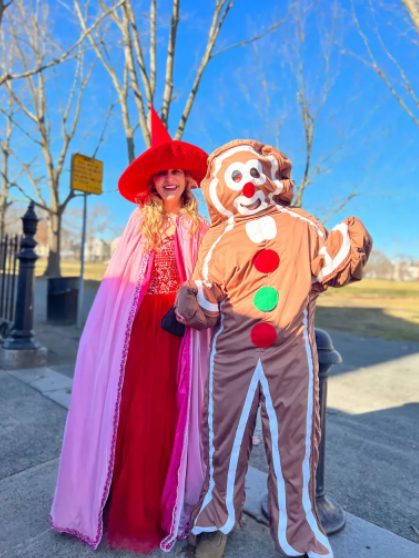 The Holiday Trolley (Let’s Catch the Gingerbread Man) - Salem for All Ages